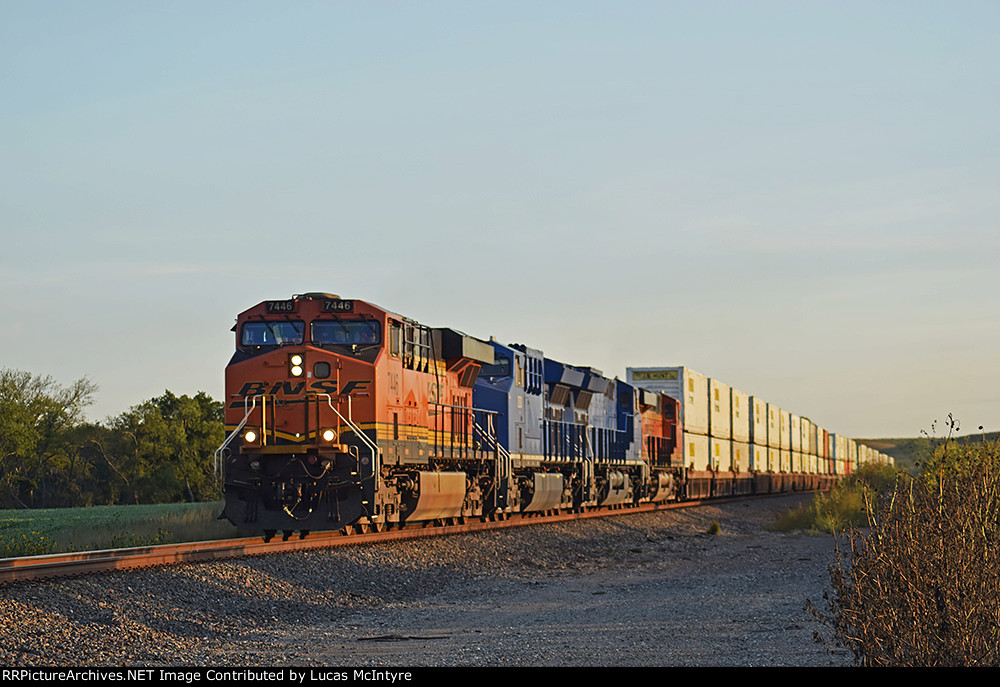BNSF 7446 eastbound BNSF intermodal train